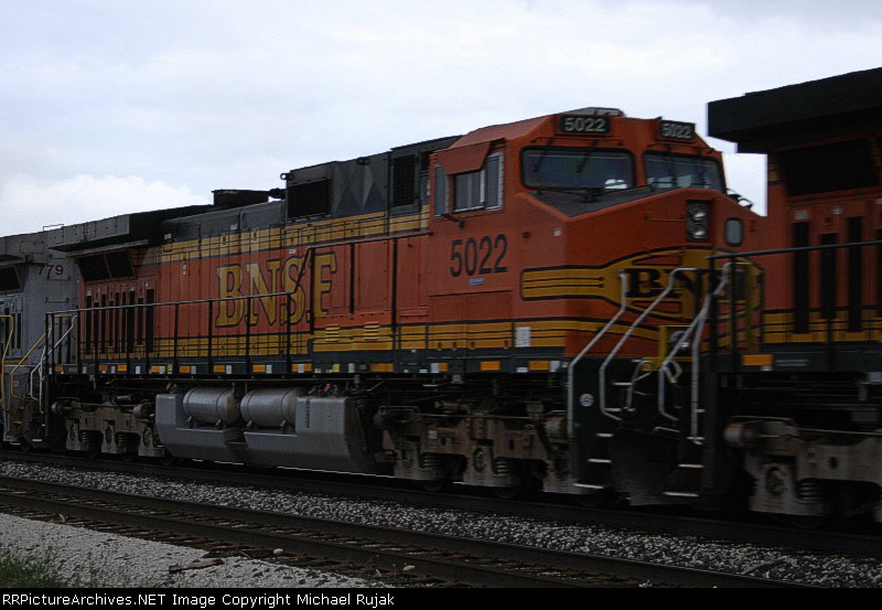 BNSF 5022